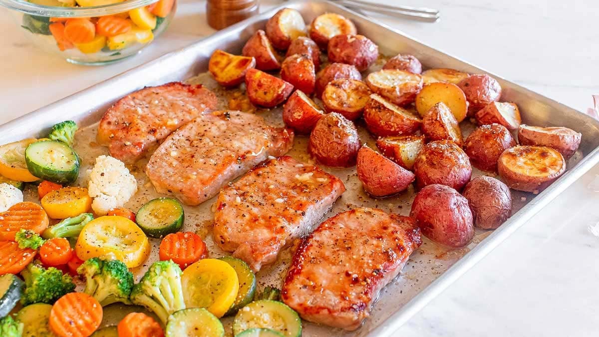 35 Winter Sheet Pan Meals Without Chicken (Perfect for Weeknight ...